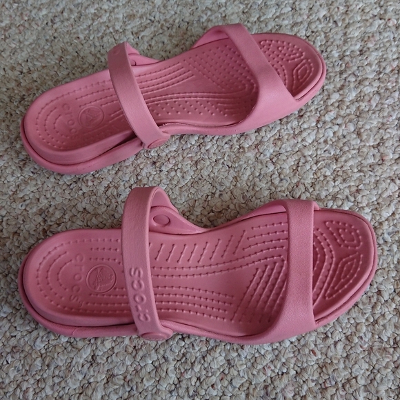 CROCS | Shoes | Crocs Pink Blossom Cleo Slide Sandals Size 7 | Poshmark